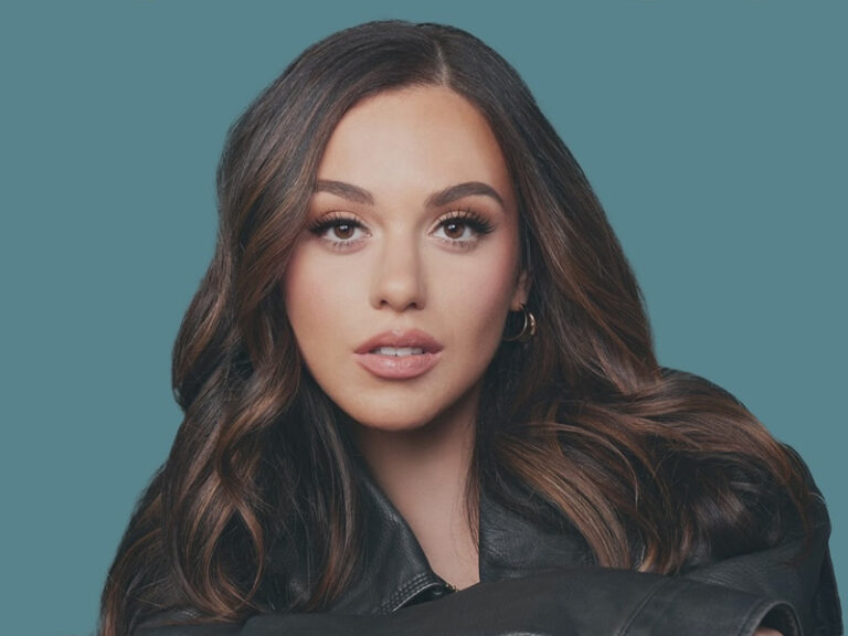 Megan Woods Releases Debut EP 'The Truth' - Christian Music Now